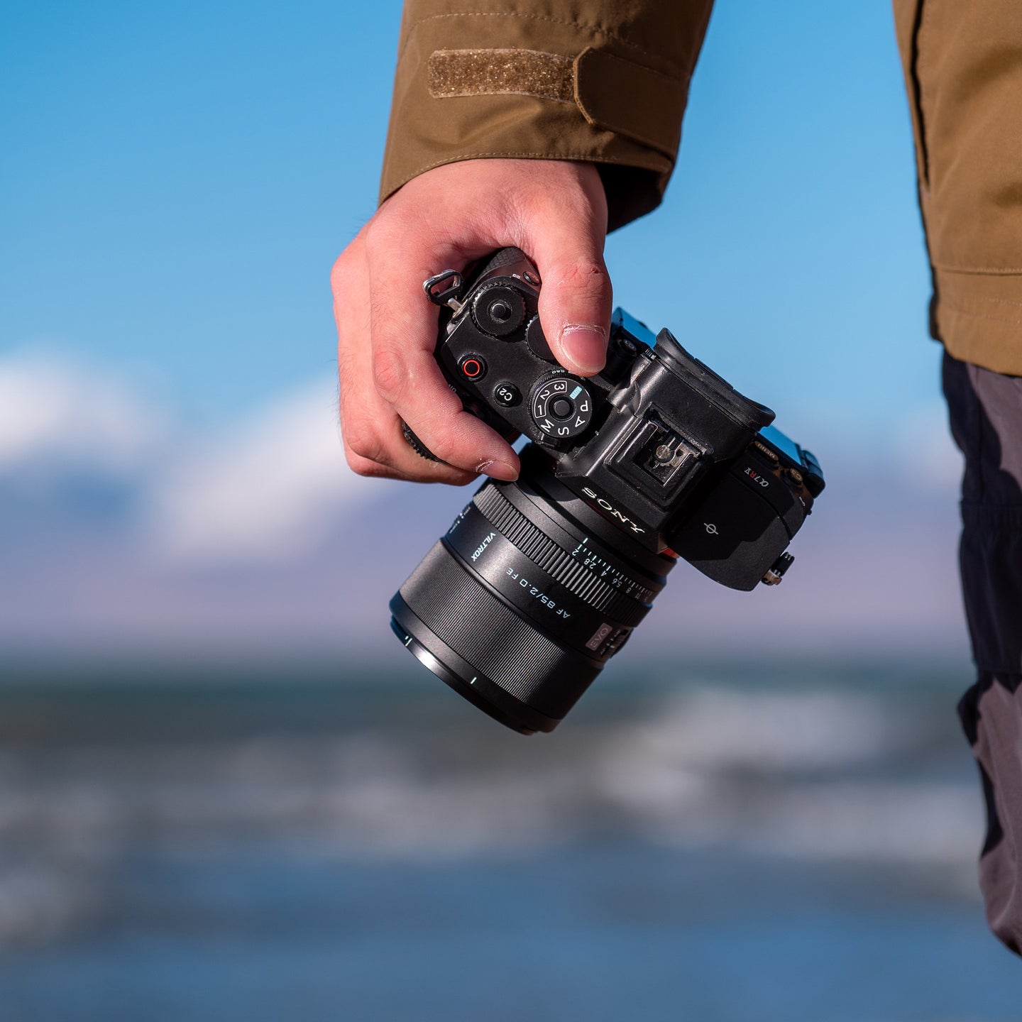 Viltrox 85mm F2.0 EVO FE | Lightweight Full-Frame Portrait Lens ...